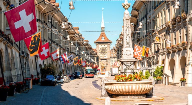Berno – miasto Einsteina. Jakie atrakcje i zabytki warto zobaczyć?