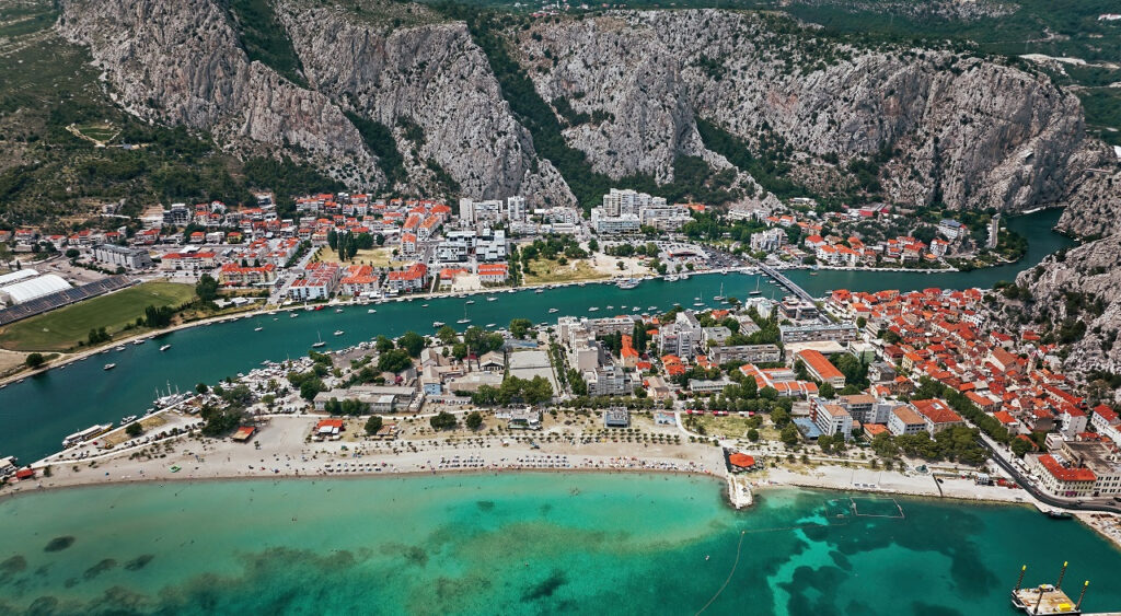 Omiš (Chorwacja) – zobacz najlepsze atrakcje w mieście piratów